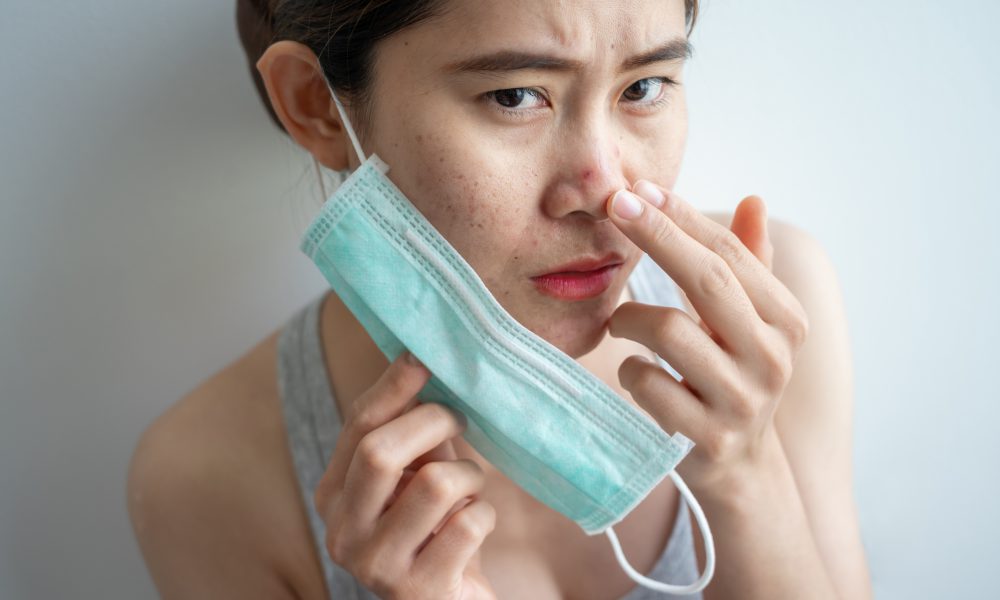 6 steps to managing mask-related breakouts - All About Acne